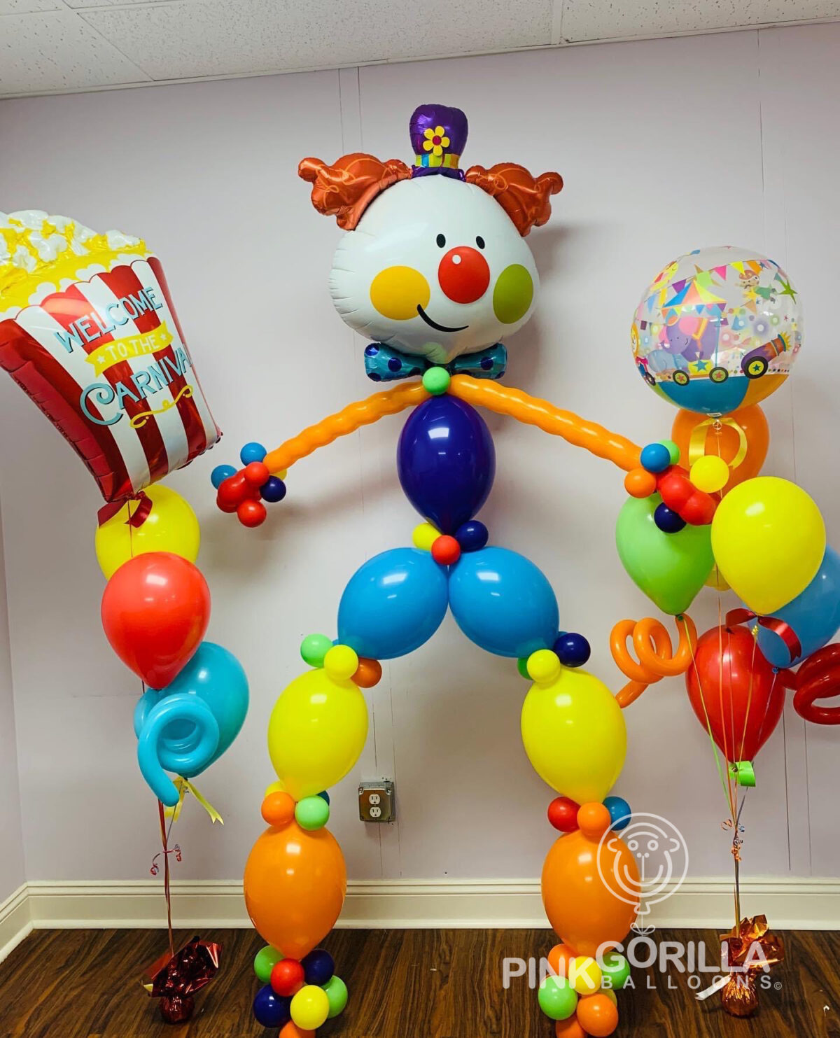 balloon clown sculpture- carnival balloon bouquets - Pink Gorilla Balloons